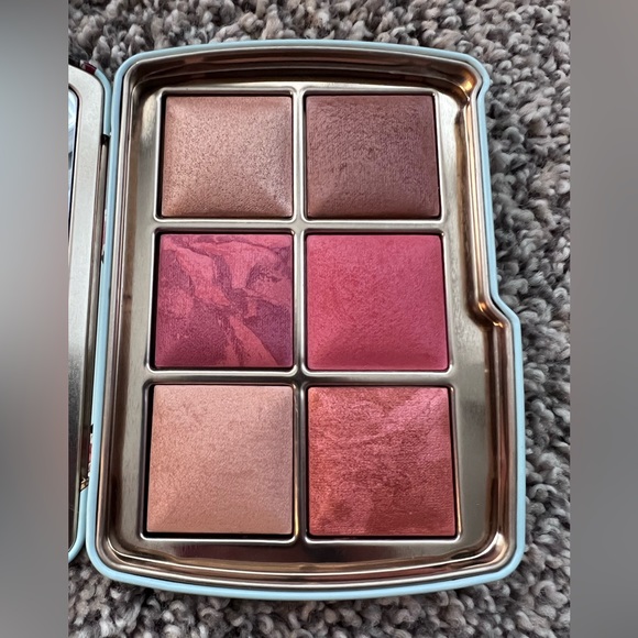 Hourglass | Makeup | New Hourglass Ambient Palette Snake Edition | Poshmark
